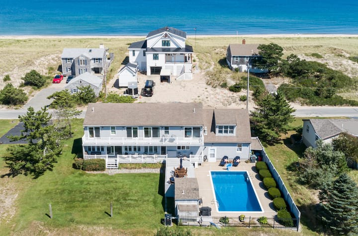 Coastal Chic: Sagamore Beach & Private Pool - Sandwich, MA