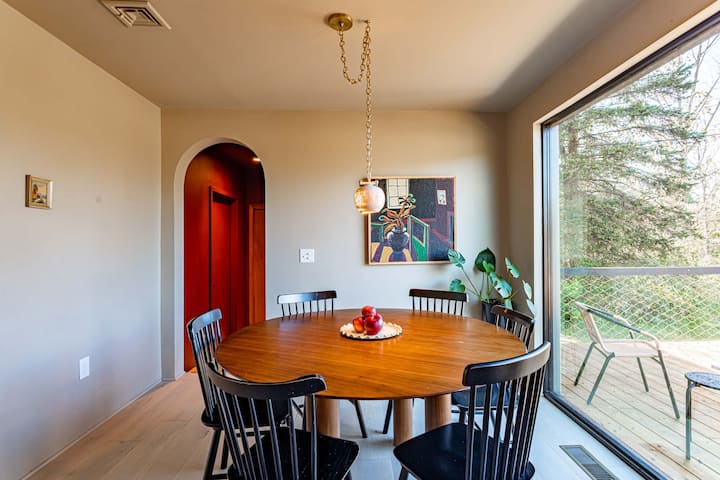 High Meadow House - Scenic Views With Deck & Games - Kerhonkson, NY