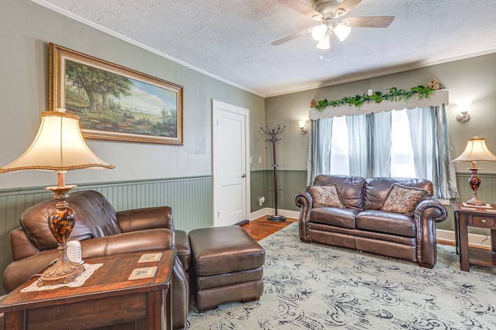 2 Mi To Mohegan Sun & Dtwn: Home In Norwich - Norwich, CT