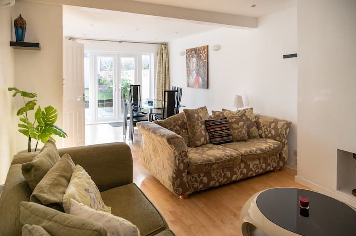 Cosy 3bdr Home With Workspace And Private Garden - Bristol