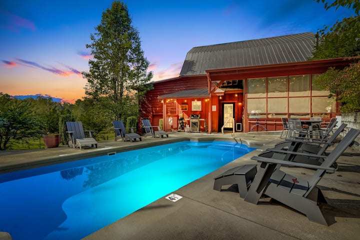 Red Barn Retreat | Pool, Hot Tub & Yoga Studio - Weaverville, NC