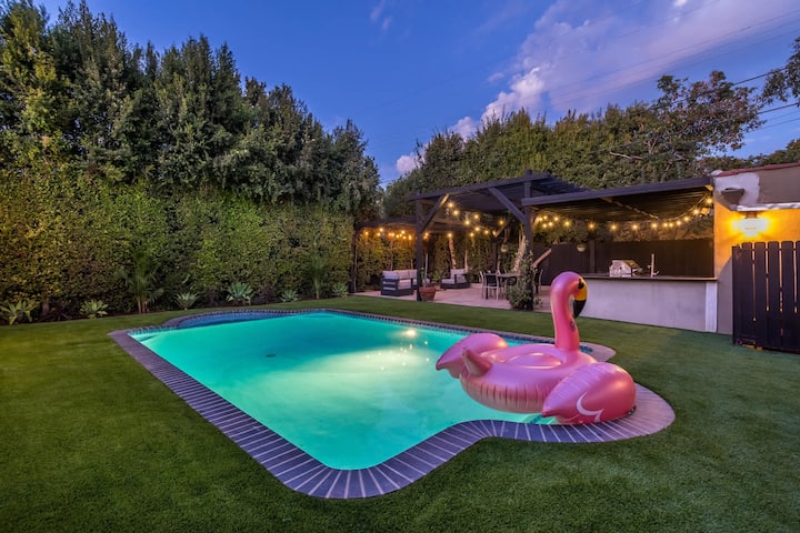 Lux 4br Oasis W/ Pool • Steps From The Grove - Hollywood, CA
