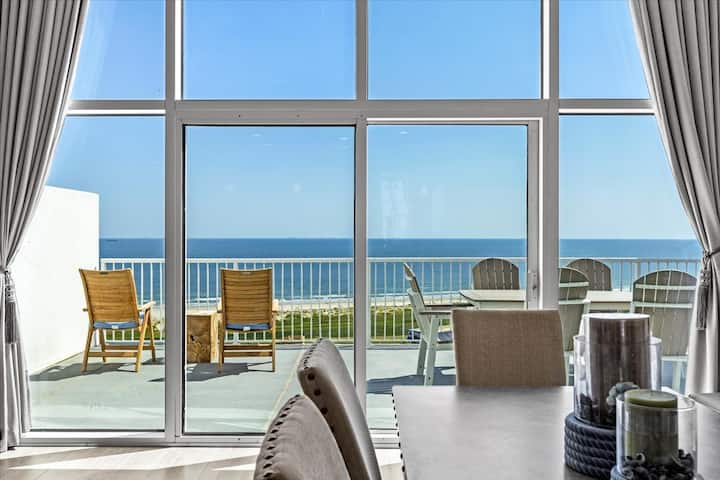 Luxurious 14th Floor Penthouse - Texas