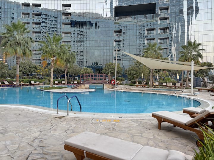 Sophisticated Living In Gate Tower: Pool & Gym - Abu Dhabi