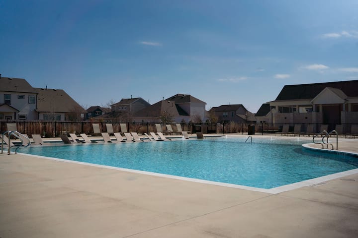 4br/secluded Pool/game Loft/fitness/8 Min Kalahari - Round Rock, TX