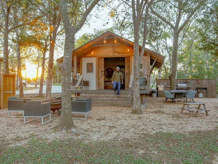 Lakefront Cabin W/ Outdoor Dining - Lake Bastrop South Shore Park, Bastrop