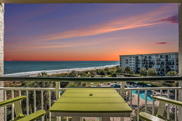 New Relaxing Stay! King Bed! Resort! Pools! - Litchfield Beach, SC