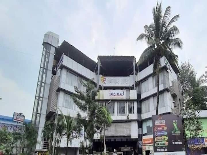 Collection O Lodha Experia Mall Dombiwali - Thane