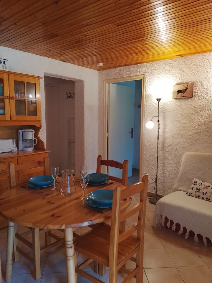 Appartement 1 Chambre Avec Terrasse Et Jardin. - Isola