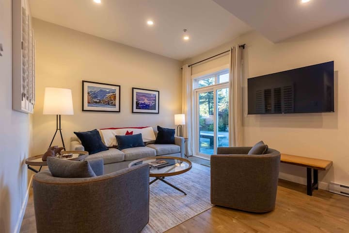 Newly Renovated And Right On The Slopes - Fernie