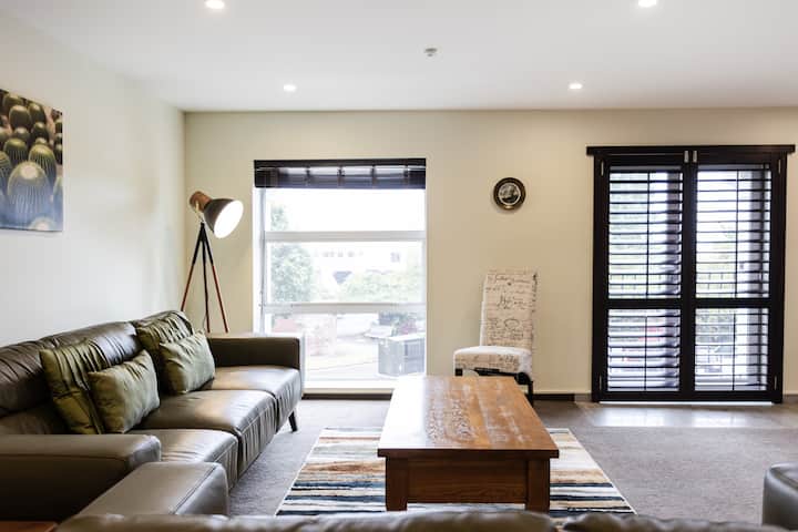 Manor Place Stays- Apartment One. - Dunedin