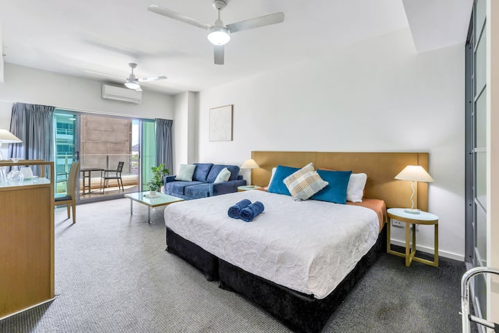 Inner City Apt | Pool | Free Parking - Darwin