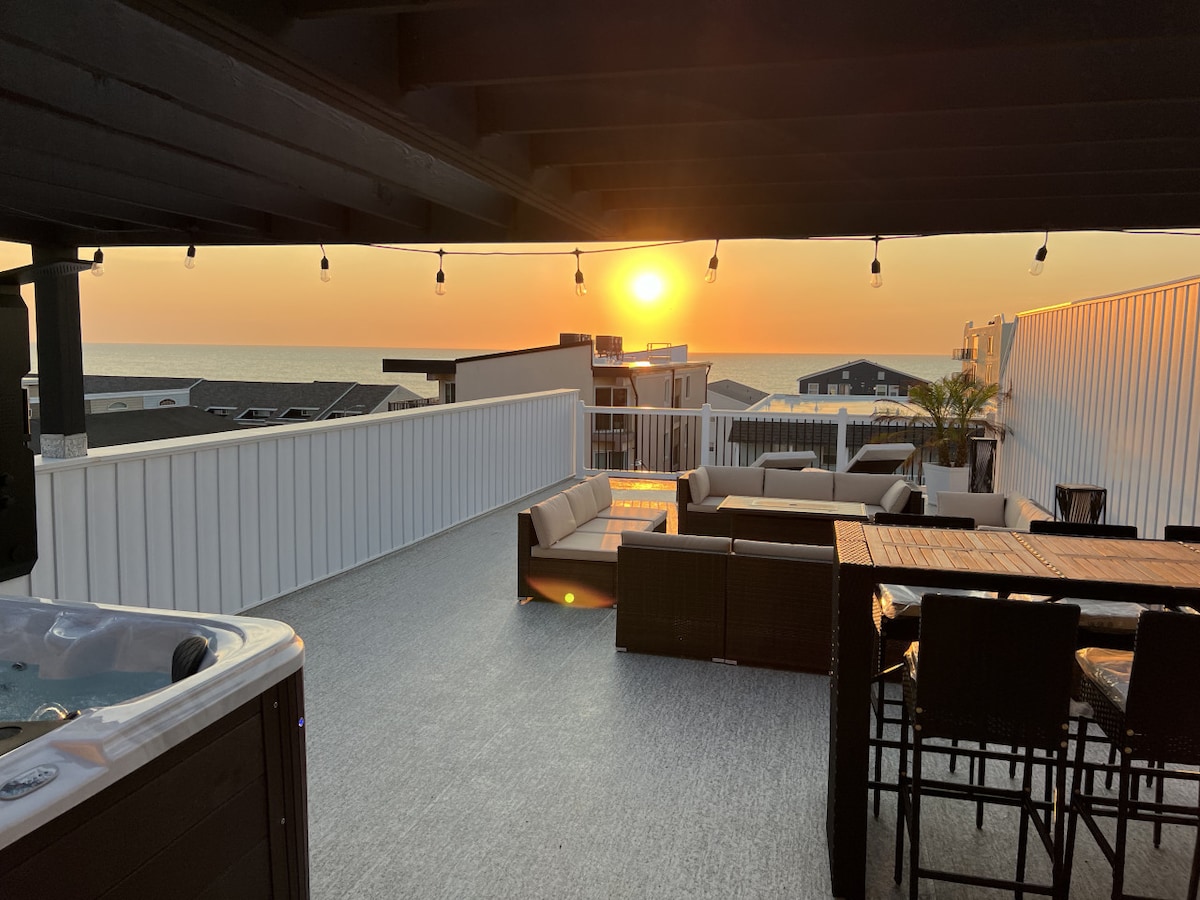 Casa adosada de lujo, vista al mar, terraza en la azotea con jacuzzi ...