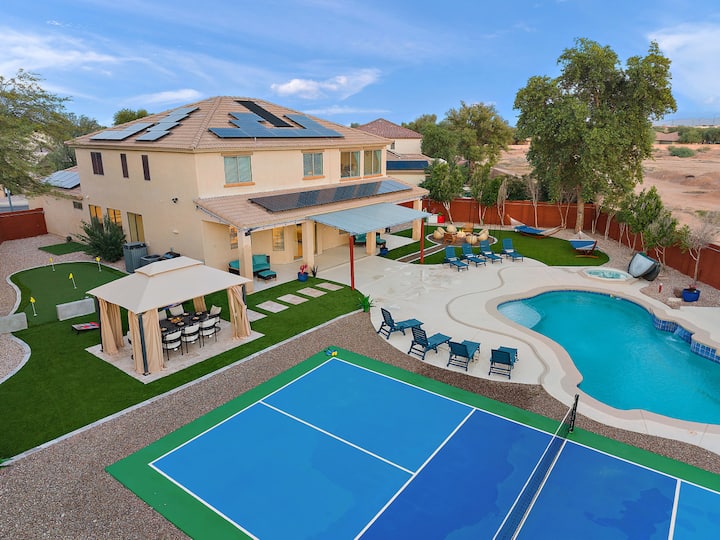 Bora Bora! Pool, Spa, Pickleball, Theater, Firepit - Casa Grande, AZ