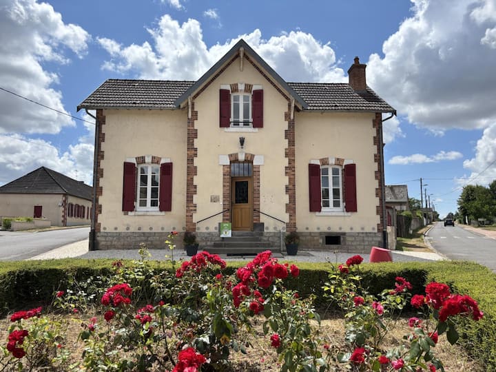 Gîte Saligny-sur-roudon, 5 Pièces, 8 Pers. - Dompierre-sur-Besbre