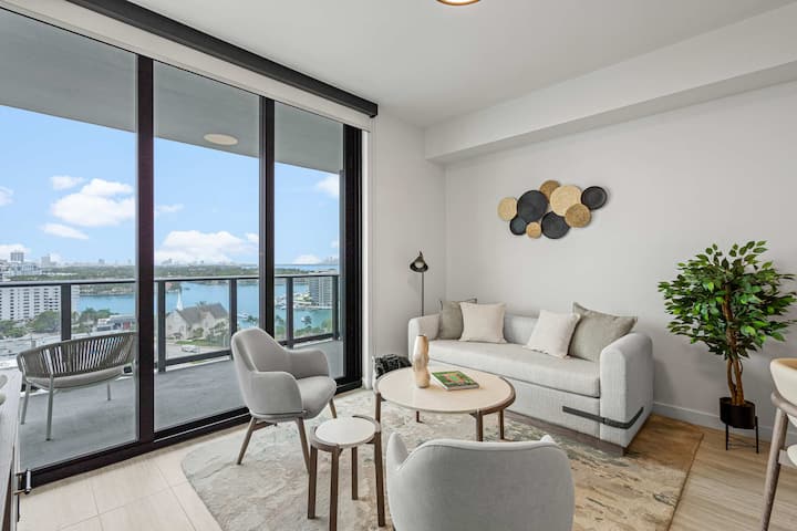 Miami Beach Condo – Stylish Stay W City Views - Miami Beach, FL