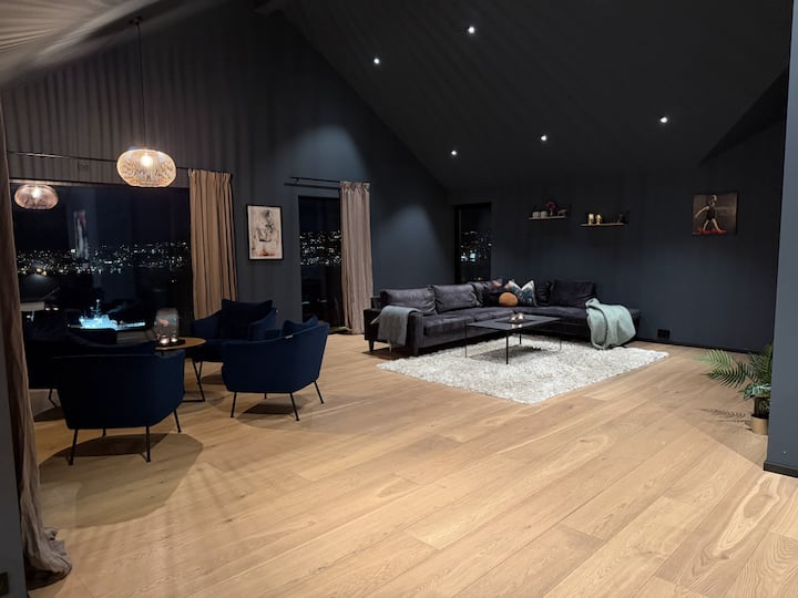 Luksuriøs Bolig Med Fantastisk Utsikt - Tromsø