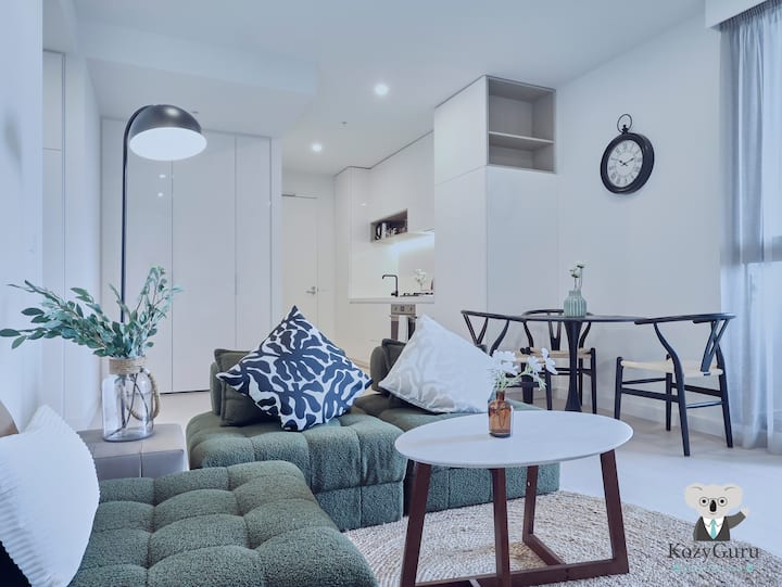 Kozyguru | Box Hill | Chic & Close To It All - Box Hill
