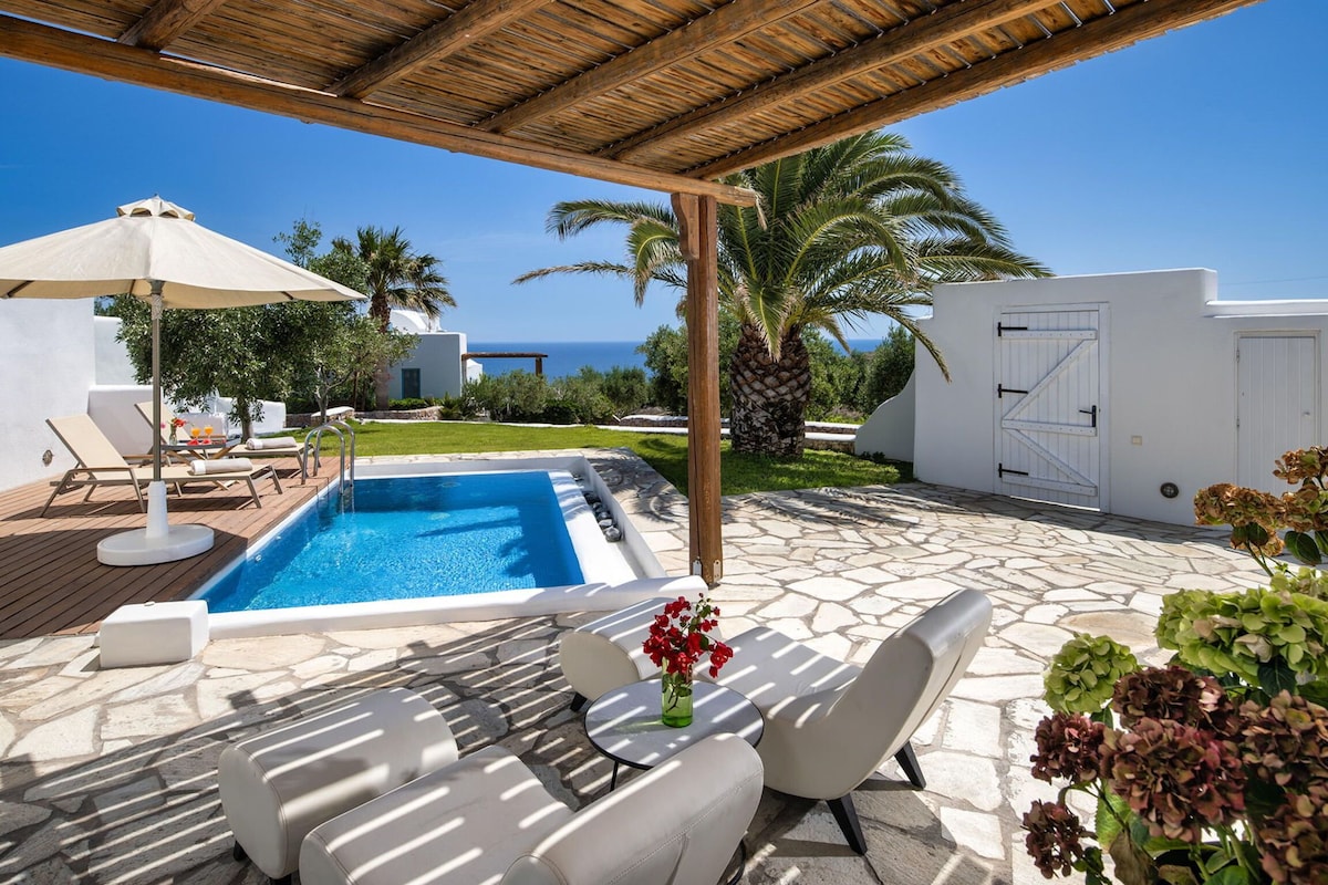 Guest House Livas - Guest House Livas - Villas for Rent in Vourvoulos ...
