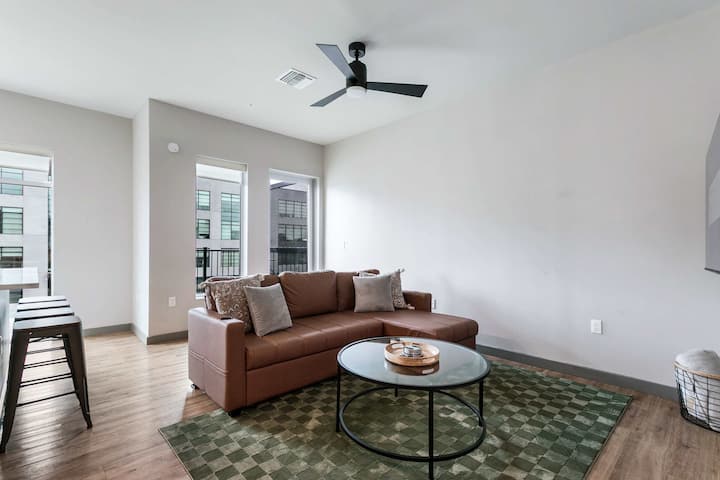 Peaceful Modern Townhome | Water Campus - Baton Rouge, LA