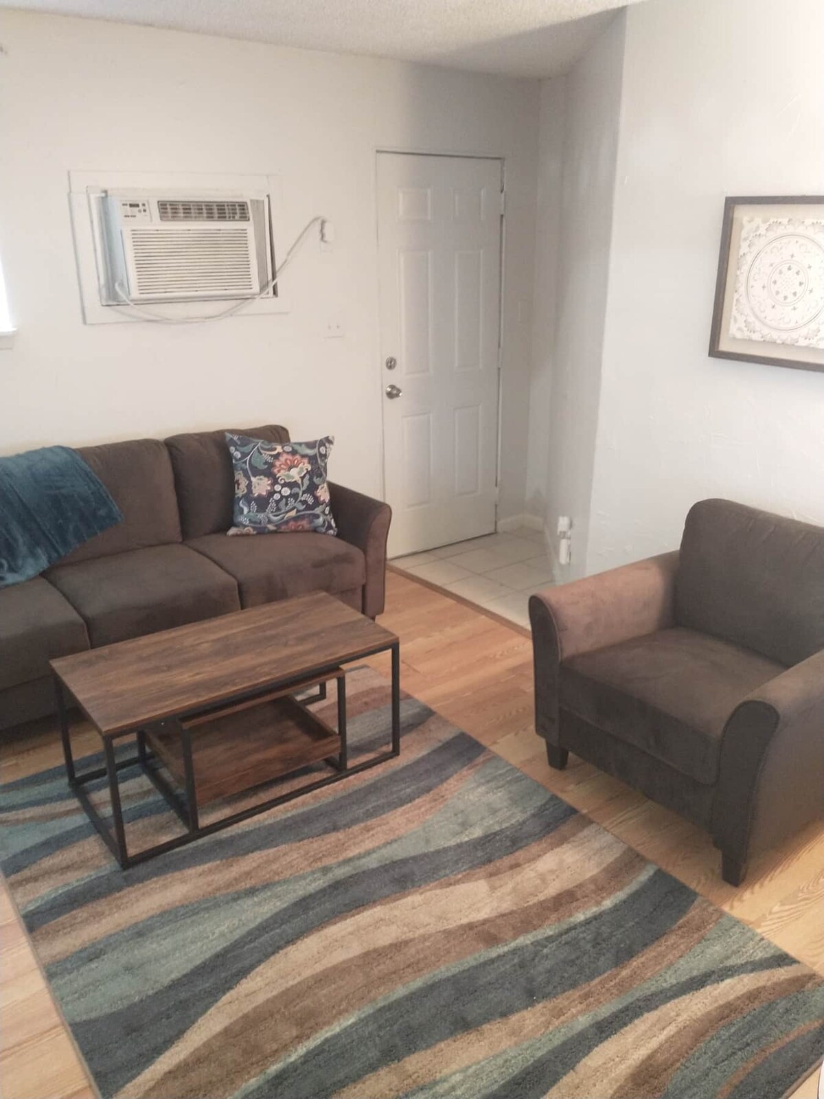 The Van Zant House Haven|2 Queens|Kitchen|Nook - Airbnb