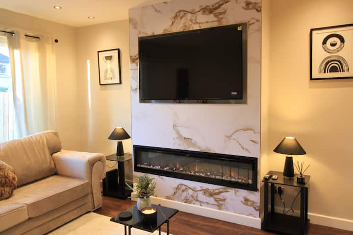 Edinburgh West Luxury 5 Bedroom Home - Edinburgh