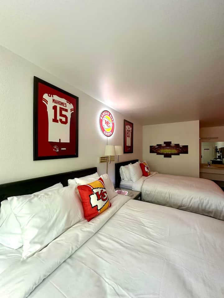 Kc Room, #7 At Glory Dayz! - Eureka Springs, AR