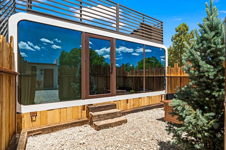 Space Cabin Tiny House #8 - Luxx Lodge - Rooftop - Taos, NM