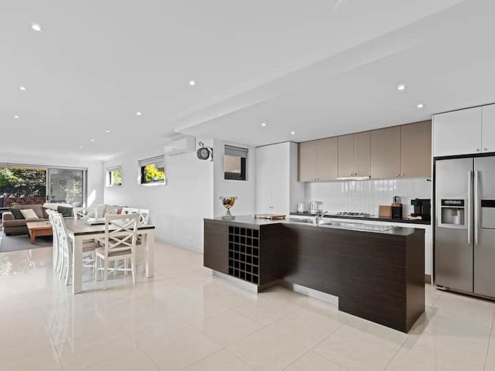 Time Out On Flinders - Portarlington, Australia