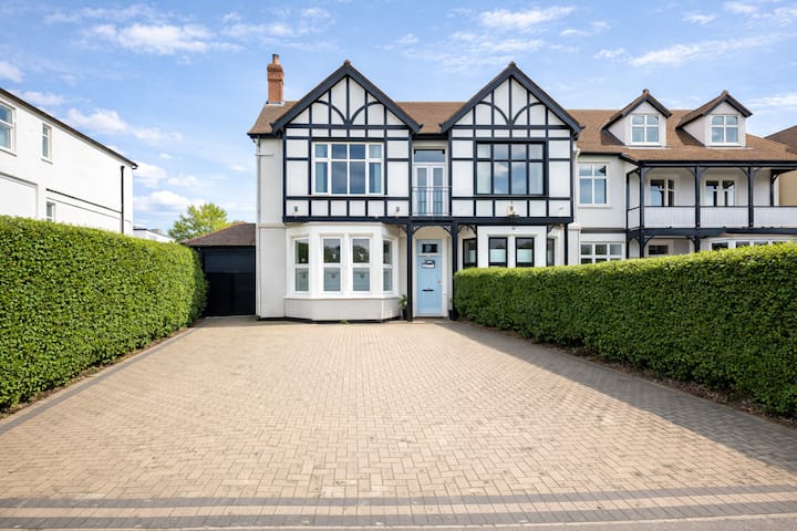 10% Off |7 Nights |Family Lsleep 9 |Parking |Wifi - Essex