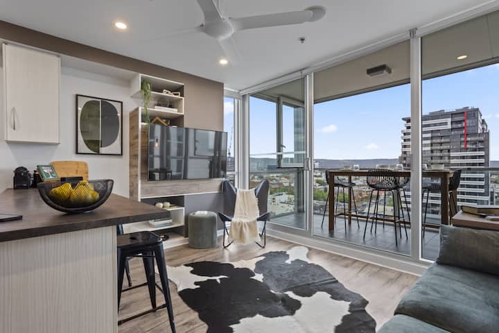 The Urban Glasshouse, Lvl 12, Lap Pool, Spa, Sauna - Adelaide