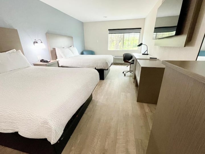 2 Doubles | Days Inn Arlington | Free Parking - Arlington, TX