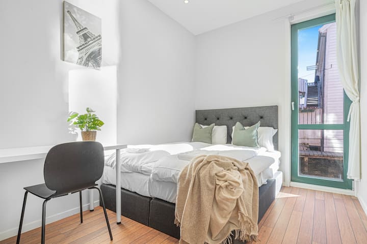 104sb10 - Economy Multi-bed Apt - Bergen