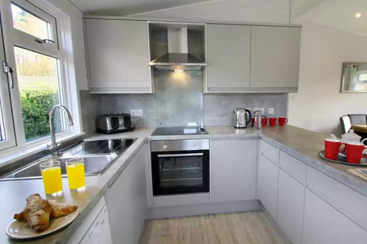 Forest Edge 2 Bedroom Select+ Lodge - Saint Leonards