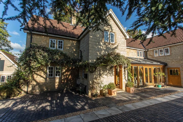 Redwood House - Free Parking - Bath