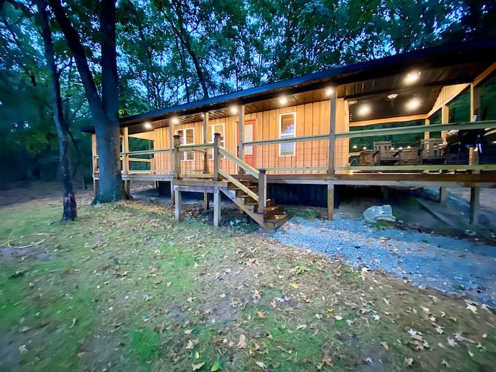 Riverbend Nook: Hot Tub + Wi-fi/romantic Getaway - Arkansas