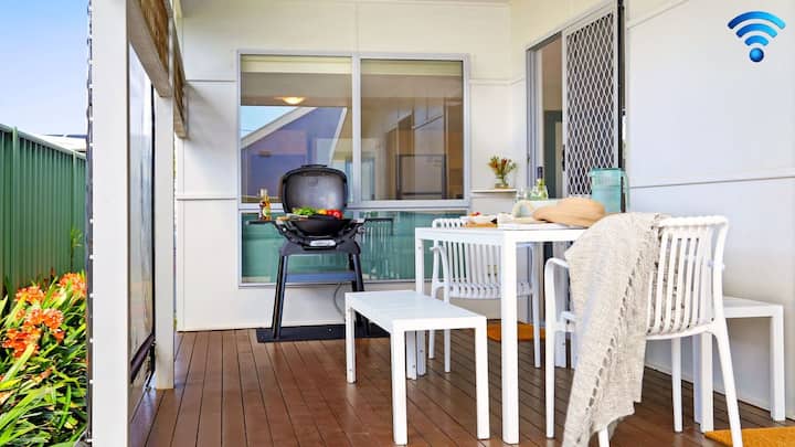 Rockpool Retreat - Coastal Getaway By The Beach - Currarong