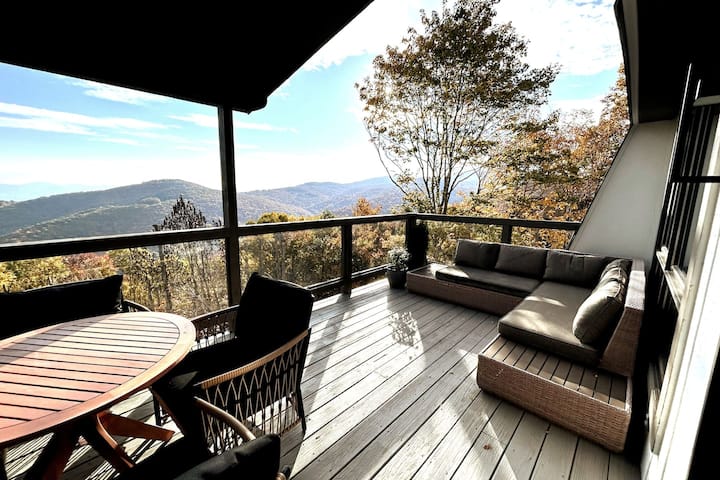 Lux Beech Mtn•sleeps 20• Hot Tub• Sauna • Gameroom - Beech Mountain, NC