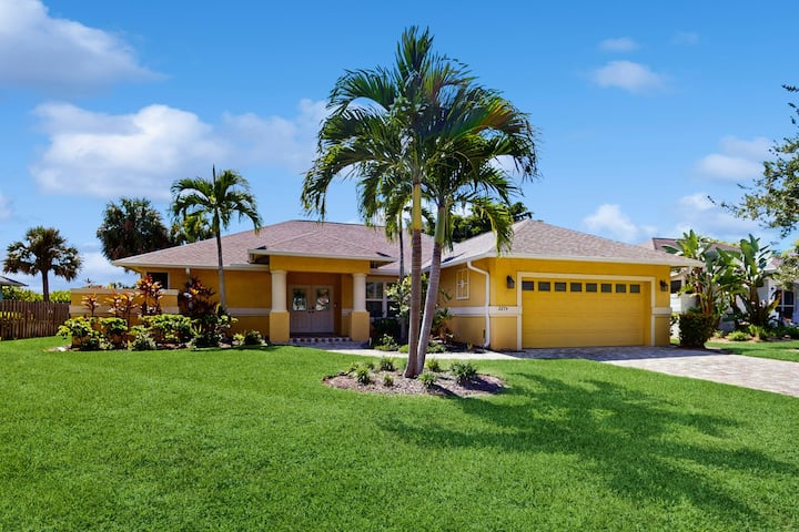 Coastal Home: Heated Pool, Lanai & High-speed Wifi - Naples