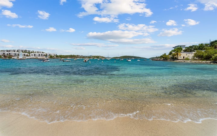 Gym & Pool - Yacht Club - 5 Min Walk To Beach - U.S. Virgin Islands