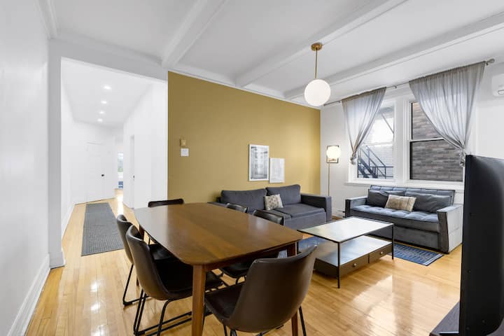 Spacious 4 Beds 2 Bath Midtown - Lasalle