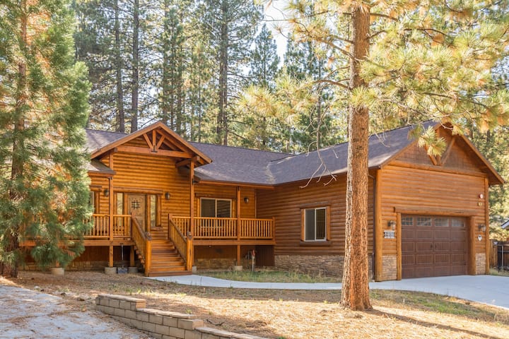Paradise Pines. Walk To Summit & Relax With Family - Big Bear Lake, CA