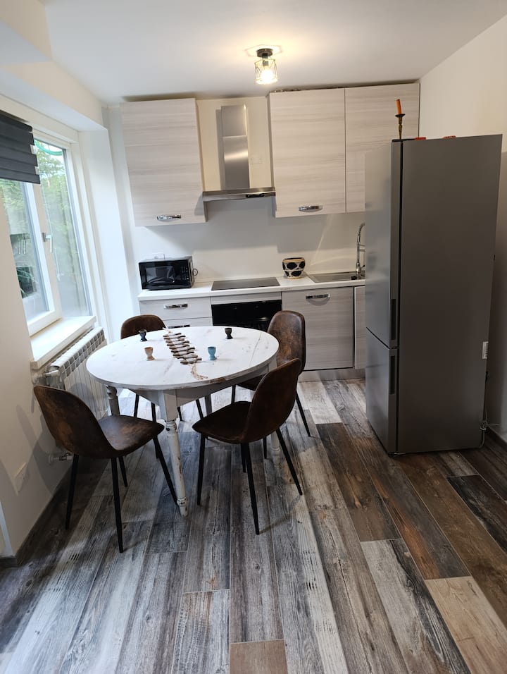 Callisto : Confort Du Centre-ville Et De La Plage - Dervio