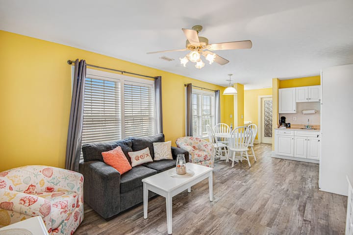 Dreamy 2br Oceanview 2nd-floor | Balcony | Pool - Surf City, NC