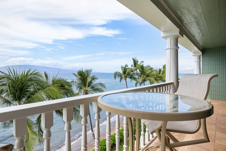 Corner Oceanfront Condo - Lahaina Shores 501 - Lahaina, HI