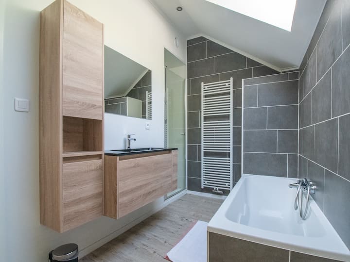 Maison à La Roche Près Du Centre - Rendeux