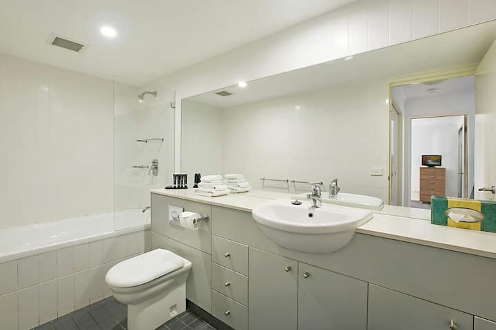 Stunning Two Bedroom Pool View Stay 2+ & Save - Nelson Bay