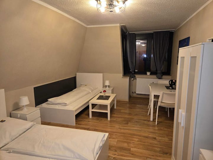 Appartement-supérieure-salle De Bain Privée - Saarbrücken