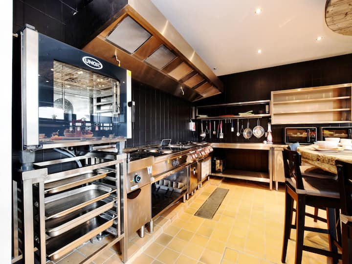 Villa De Groupe Avec Piscine Et Sauna - Florenville