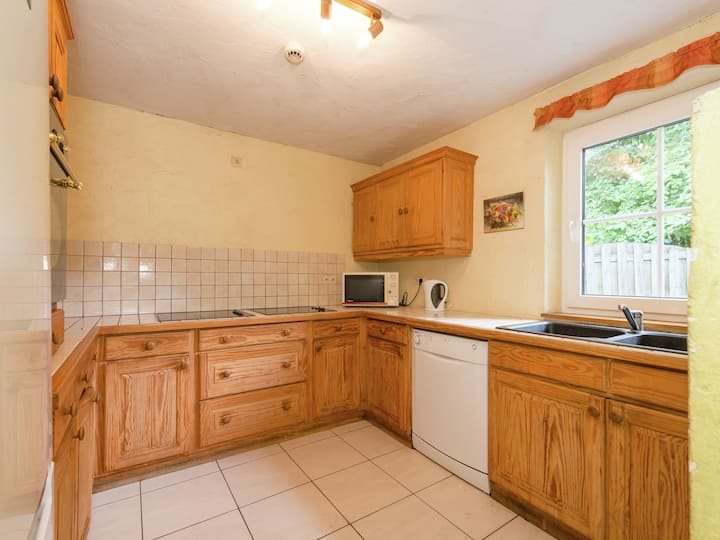 Escapade Spacieuse En Forêt De Wéris - Hotton